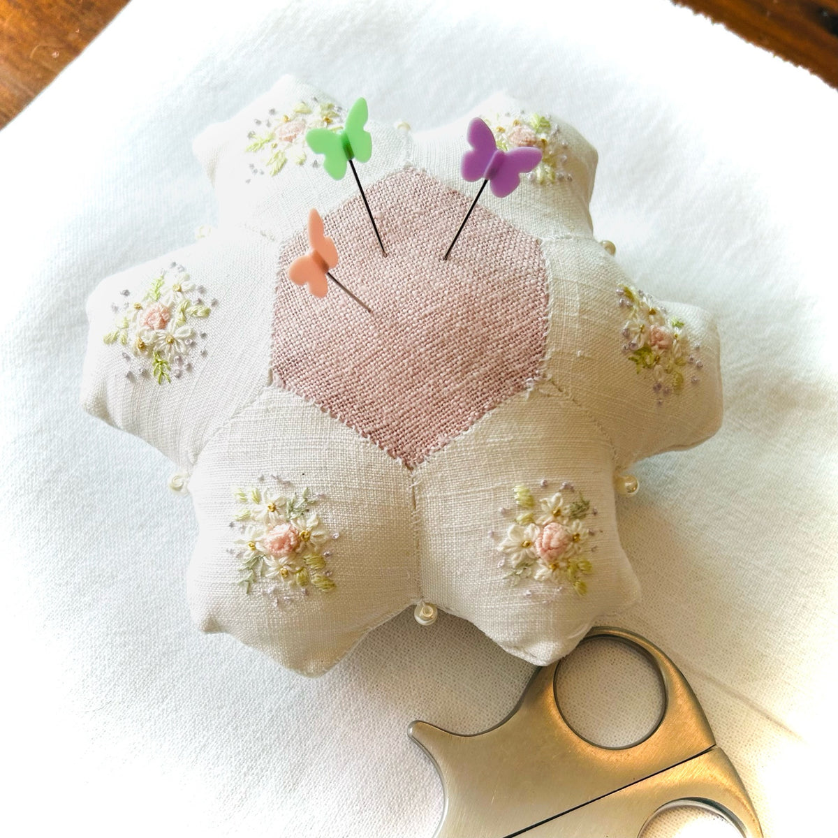Embroidered English Paper Piecing Patchwork Pincushion Kit – Soukiesoo ...